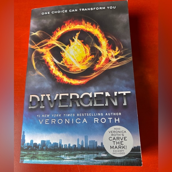 Art | Divergent By Veronica Roth | Poshmark